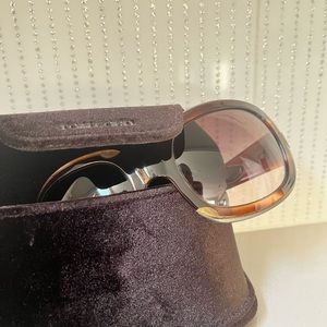 Tom Ford | Accessories | Tom Ford Lisa Tf28 Color R65 | Poshmark